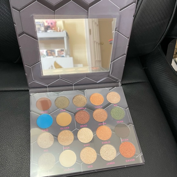 beebeauty london | Makeup | Brand New Barbarella Eyeshadow Palette ...